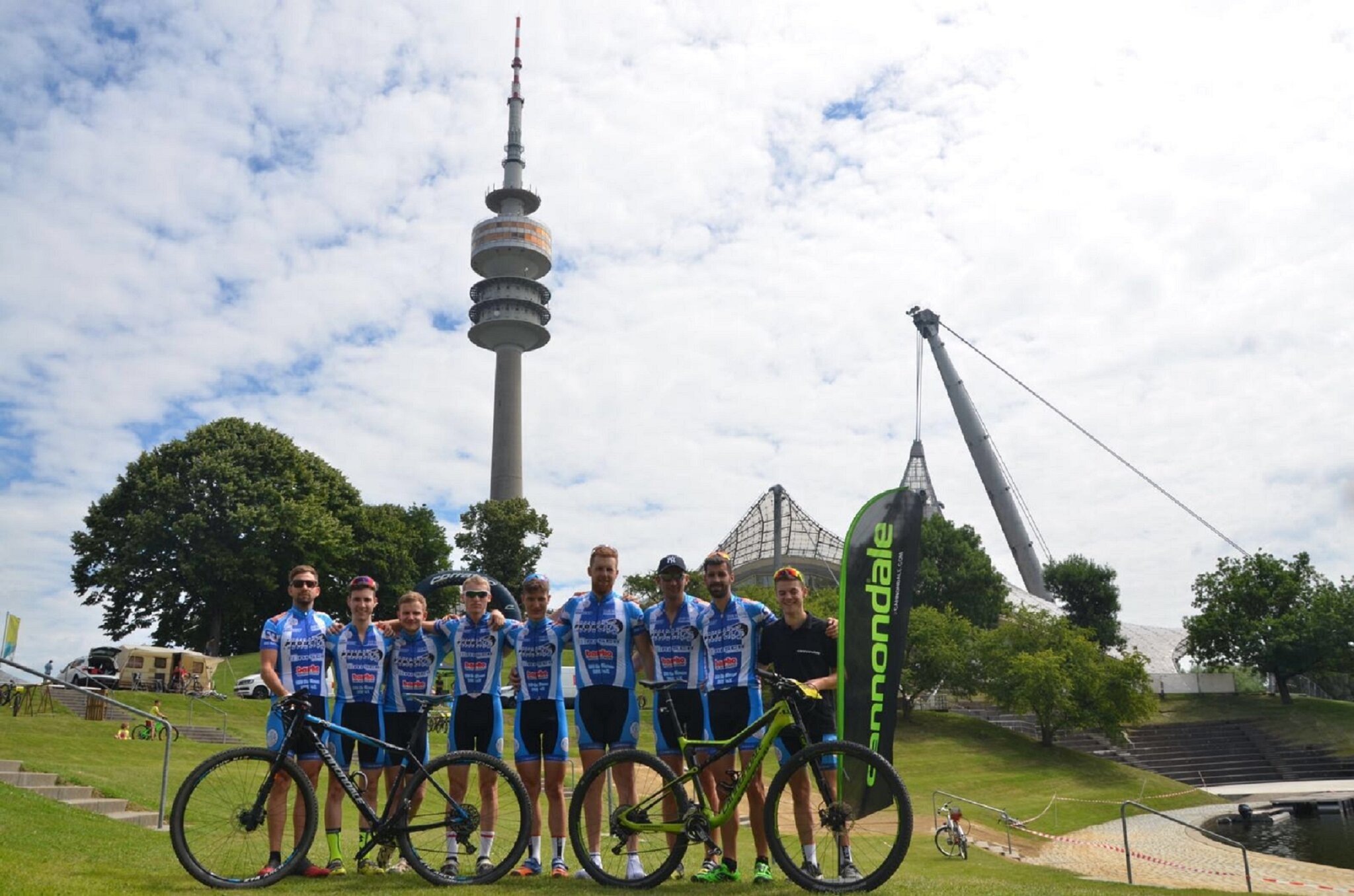 Platz 1 F r Die RSG Beim 24 Stunden Rennen In M nchen Heilbronn