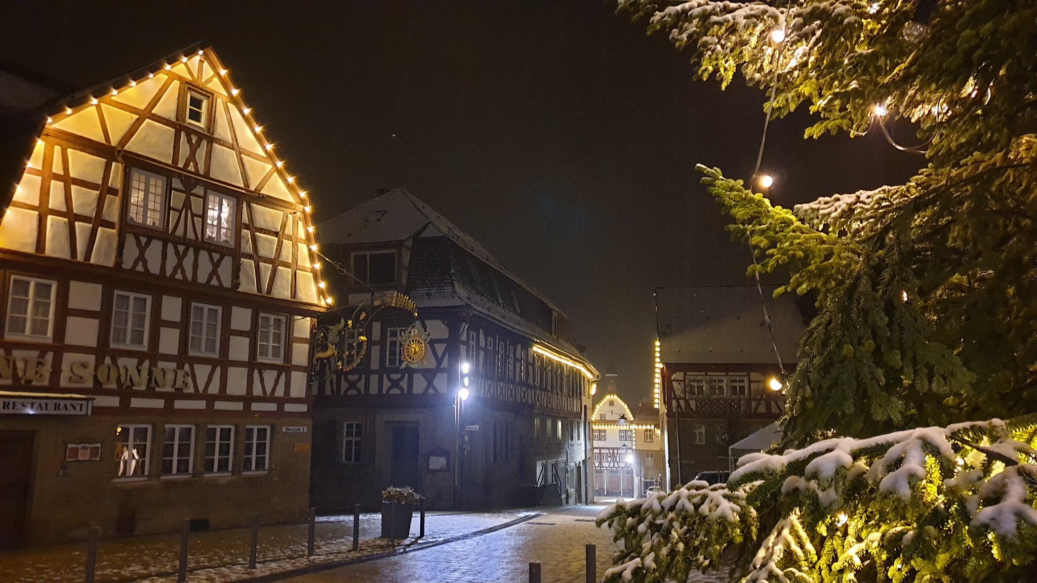 Winterspaziergang im verschneiten Neuenstein - Neuenstein