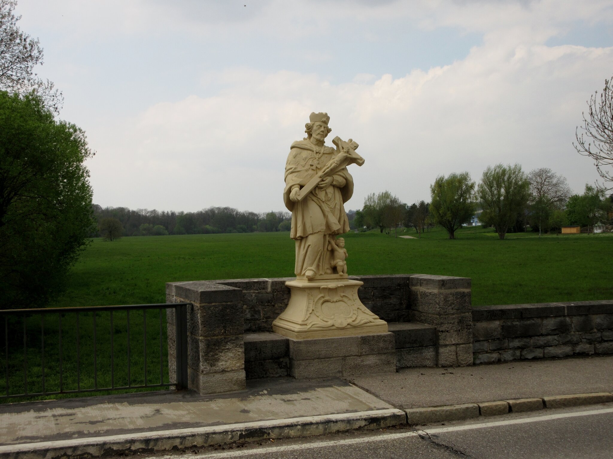 Oedheim für Anfänger - Neugierde auf den Naturgarten - oder Oedheim aus ...