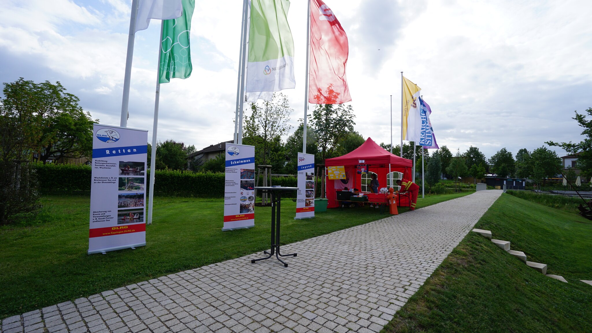 Helfen, bergen, retten, löschen - Die DLRG Ortsgruppe Eppingen auf dem ...