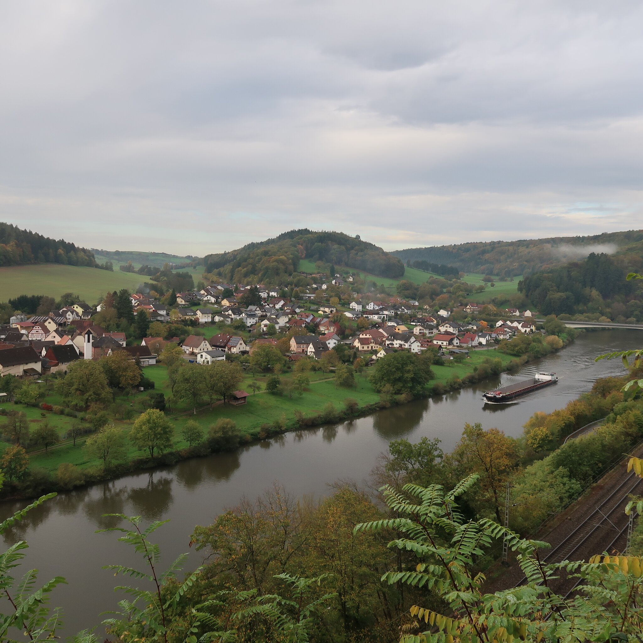 Neckarsteig: Auf dem Neckarsteig von Neckargerach nach Mosbach. - Bad ...