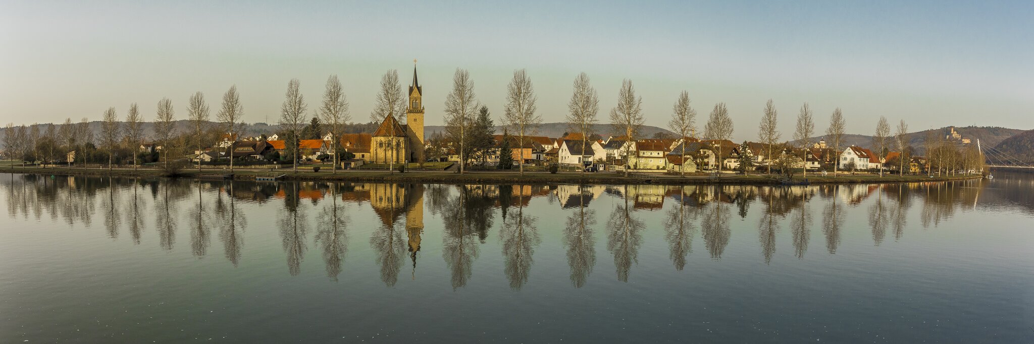 Im Neckartal: Haßmersheim am Neckar - Haßmersheim