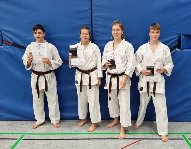 Karate-Gürtelprüfung: Gürtelprüfung erfolgreich bestanden! - Eppingen