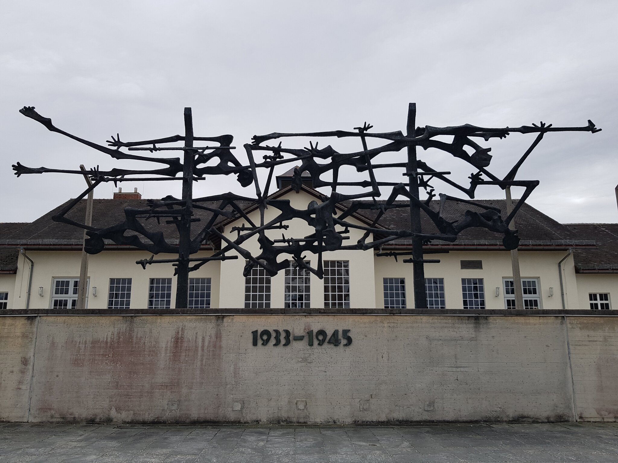 Hölderlin-Gymnasium Lauffen: Exkursion zur KZ-Gedenkstätte Dachau ...