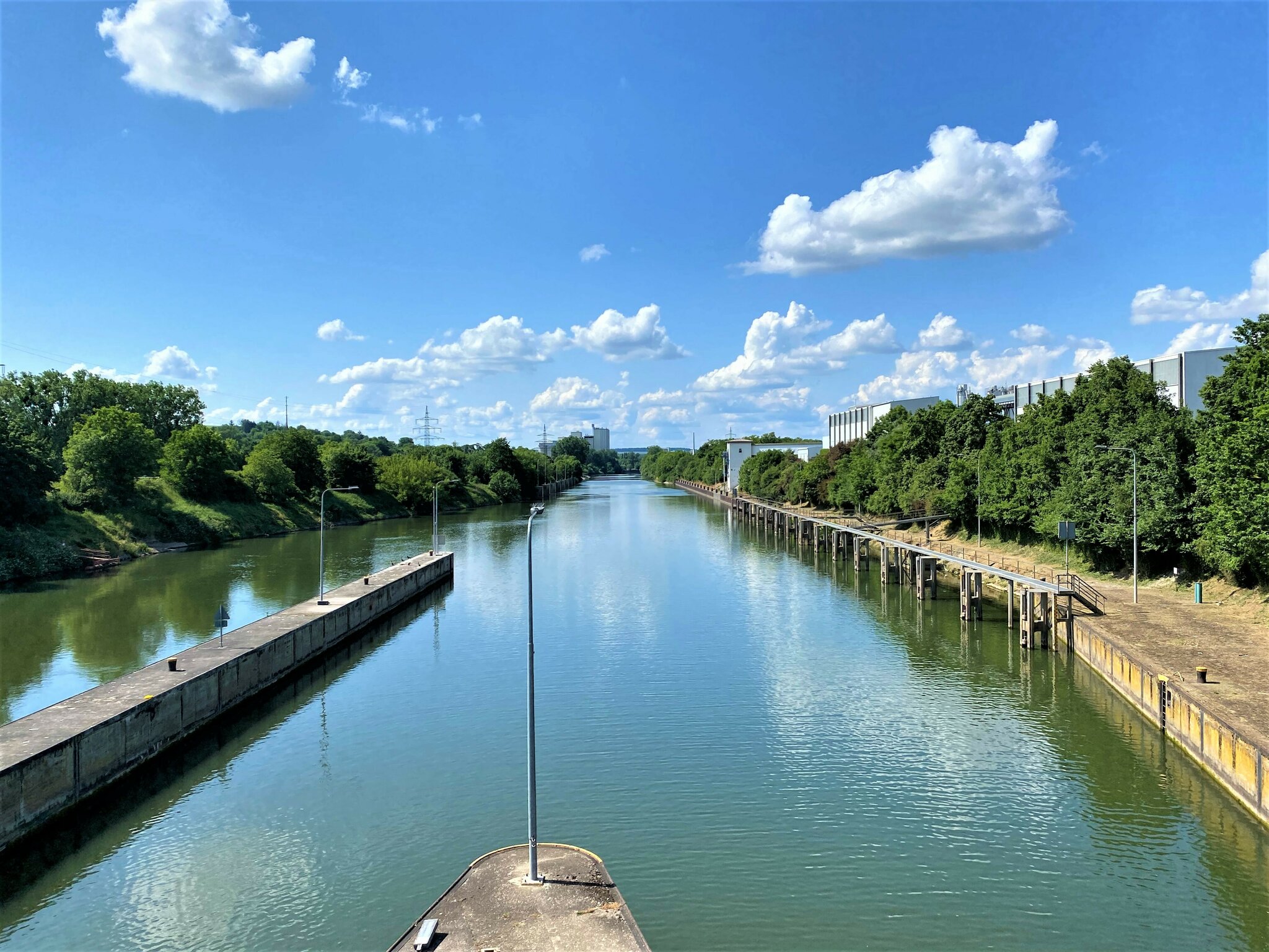 Der Neckar - unser Fluss: Ich wünsche euch einen schönen Feiertag und ...