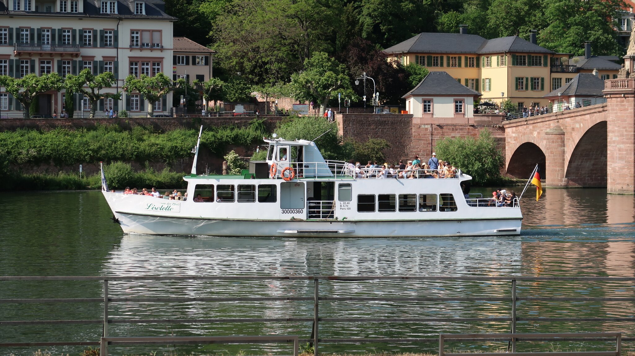 Mit dem 49 € Ticket.: Ein Nachmittag, in der Altstadt von Heidelberg ...