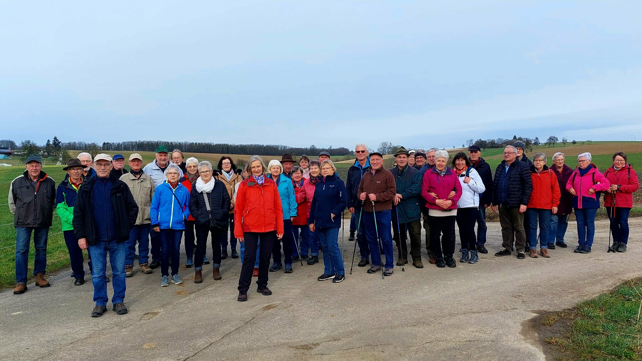 Von Sindringen auf die Höhe: Februarwanderung vom Offenen Treff ...