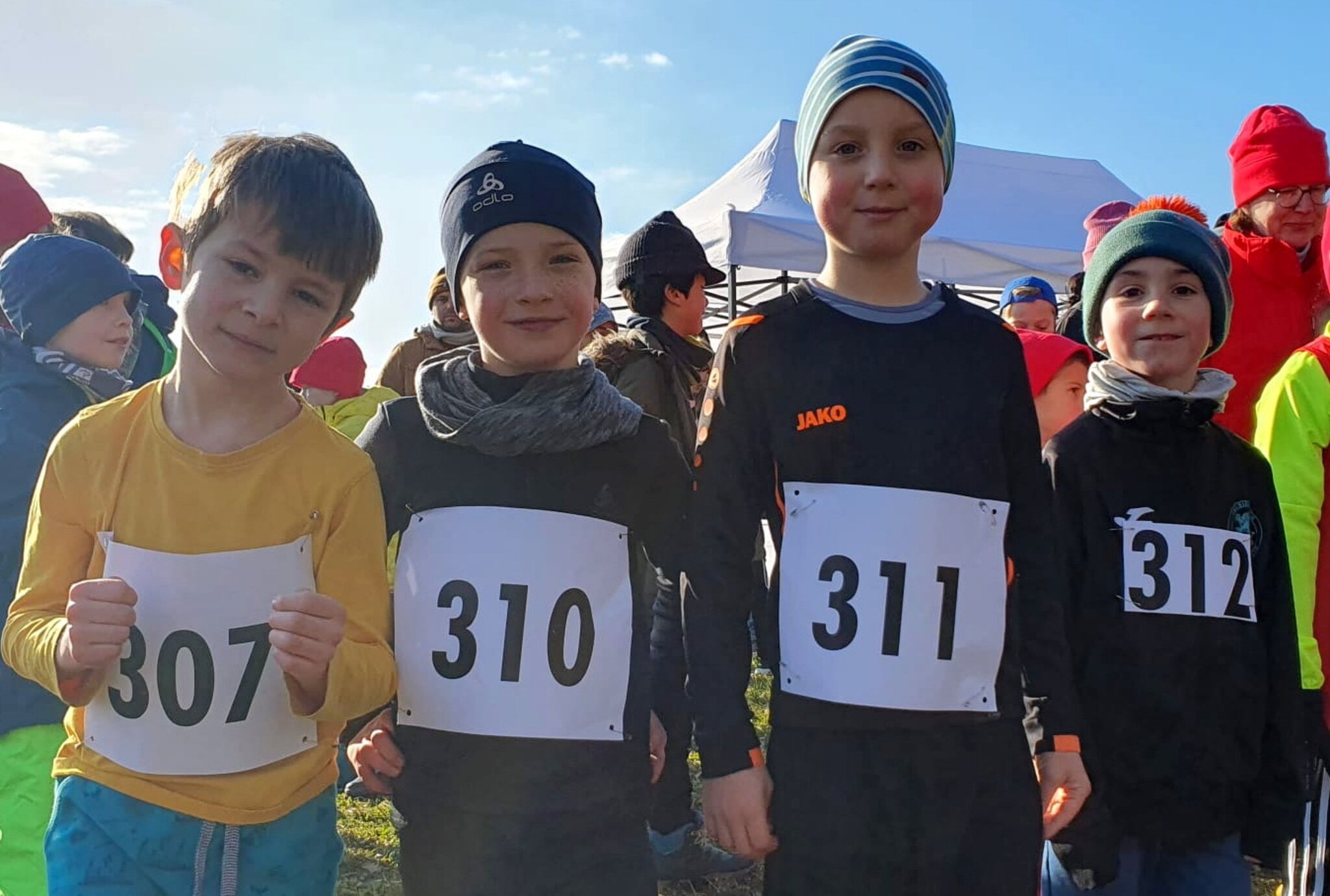 Biberacher Leichtathleten beim Fleiner Cross: Spaß am Crosslauf