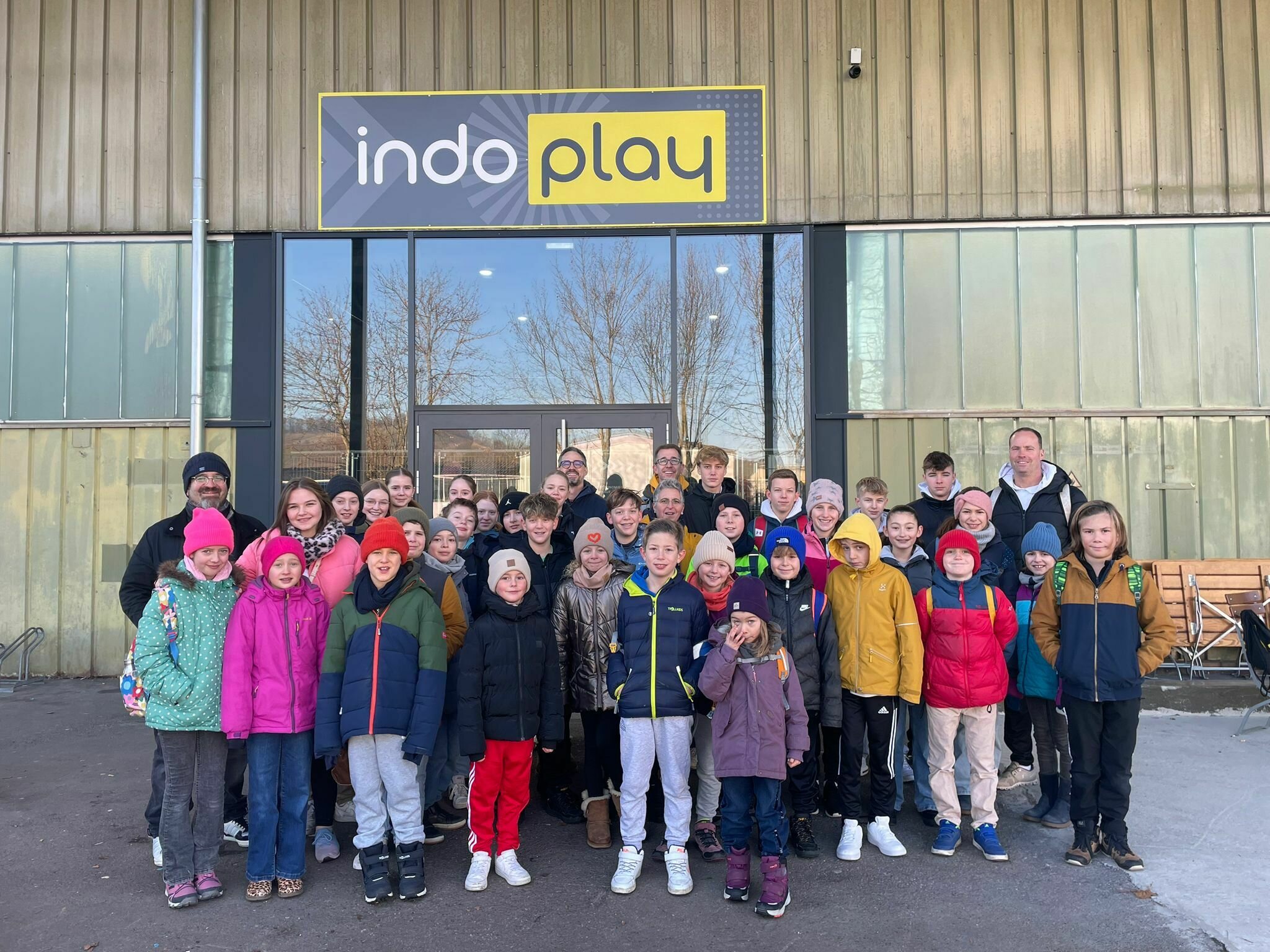 Ein Tag voller Action: Tennisjugend der TSG Hohenlohe ins Indo’Play ...