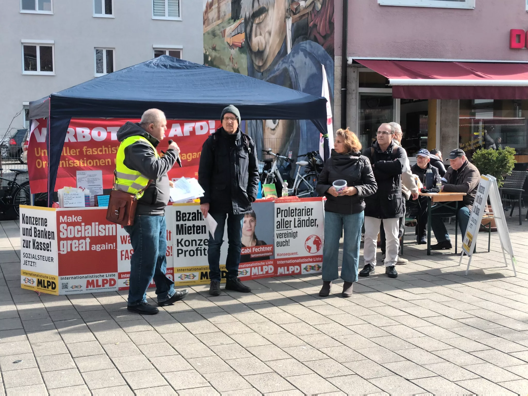 Wahlkampf-Abschluss der MLPD: „Wir sind da - auch nach den Wahlen ...