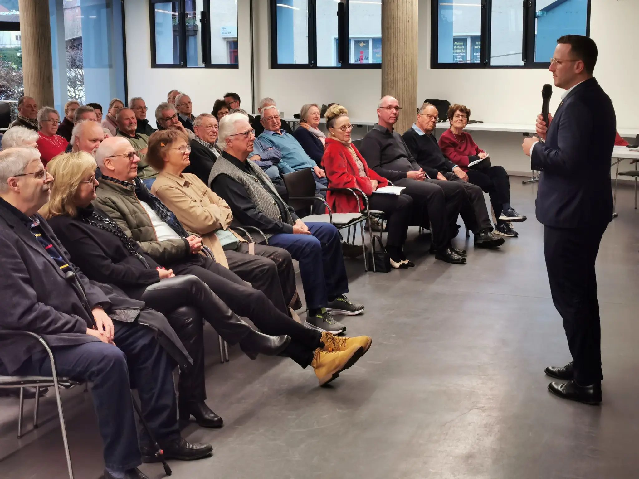 60plus, St. Paulus Künzelsau: Aktuelles aus Brüssel mit Patrick Wegener ...